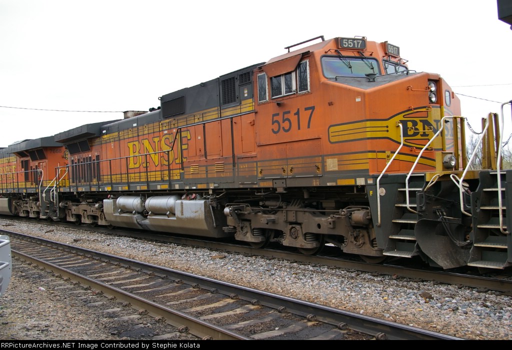 BNSF 5517